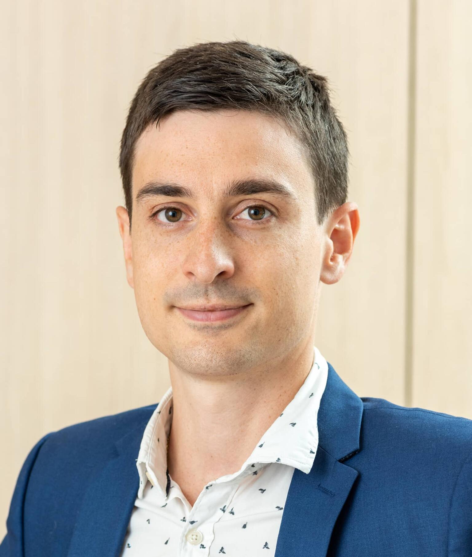 Dr Cyril Courtin : chirurgien en prothèse de hanche | Inside the Hip ...